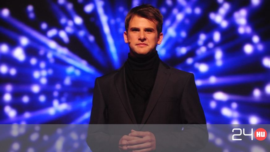 Magyar celeblányt szeret Danny Blue | 24.hu