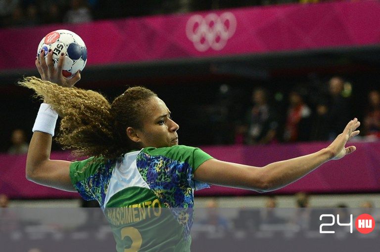 Történelmi első hely az IHF-nél | 24.hu