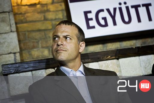 A hírhamisításhoz már biodíszletet is használ a Fidesz | 24.hu