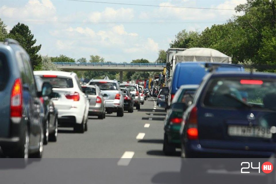 Bedugult az M7-es autópálya | 24.hu