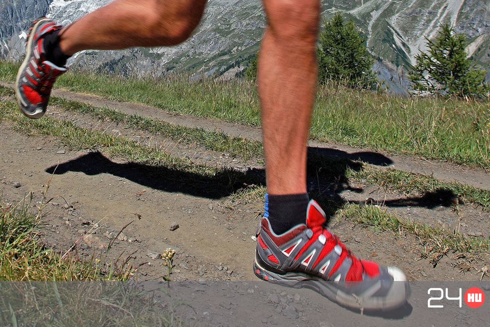 Kihívná Boltot egy 102 éves sprinter | 24.hu