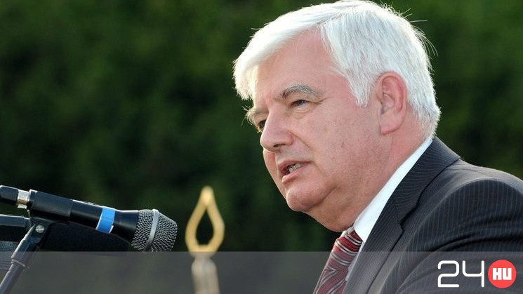 Szakmai kritika Dr. Surján László magyar orvos, kereszténydemokrata ...