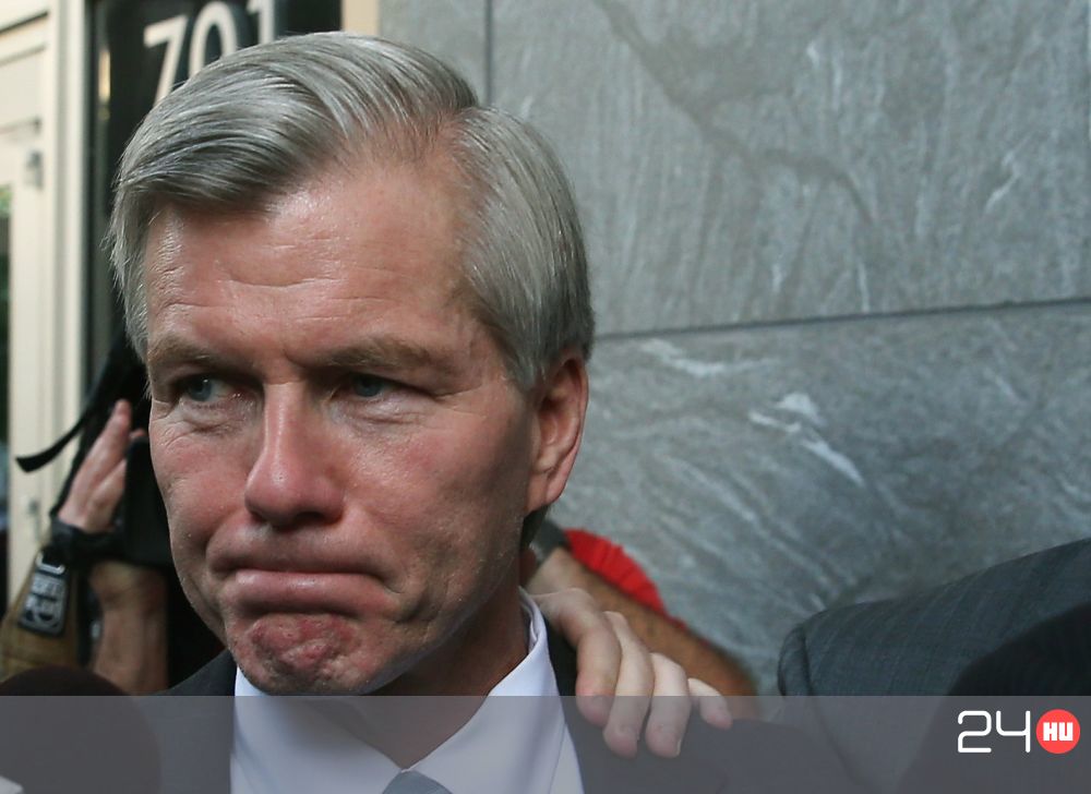 A Fehér Ház helyett börtönbe megy az exkormányzó | 24.hu