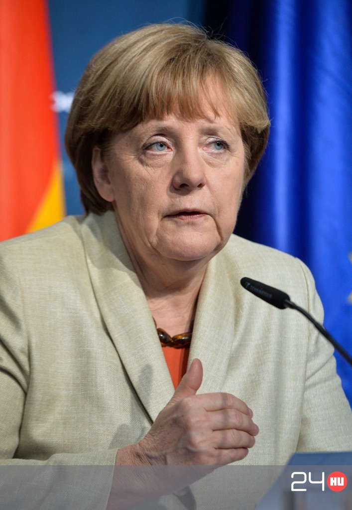 Merkel Párizzsal egyeztet a bevándorlásról | 24.hu
