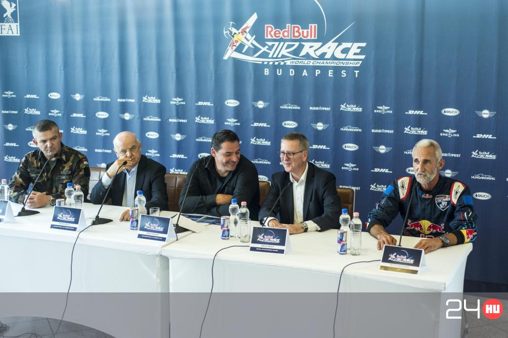 A Duna fölött repkednek majd az Amerikai Légierő gépei | 24.hu