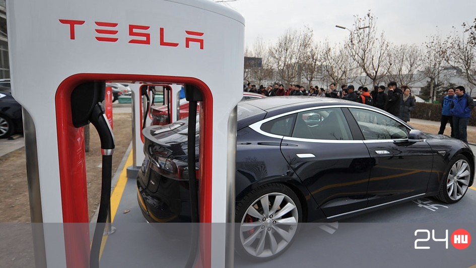 Két év után újra nyereséges a Tesla | 24.hu