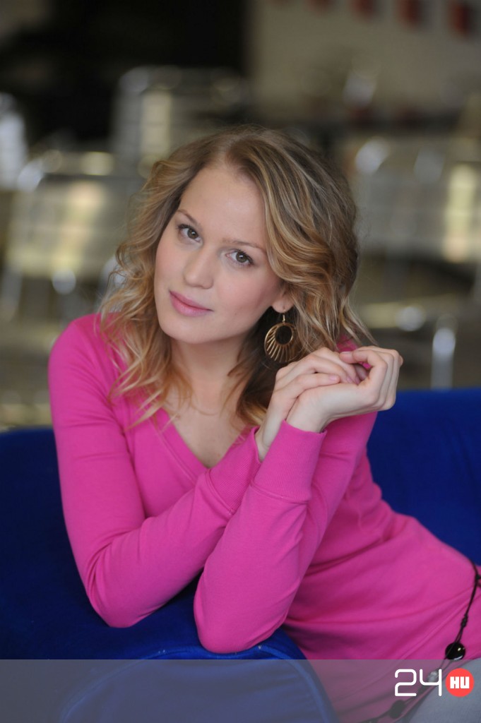 Nagy Alexa thaiföldi modell lett | 24.hu