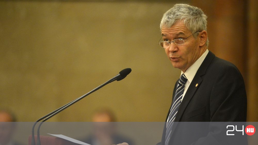 Büntetlenül nevezte bűnsegédnek Polt Pétert | 24.hu