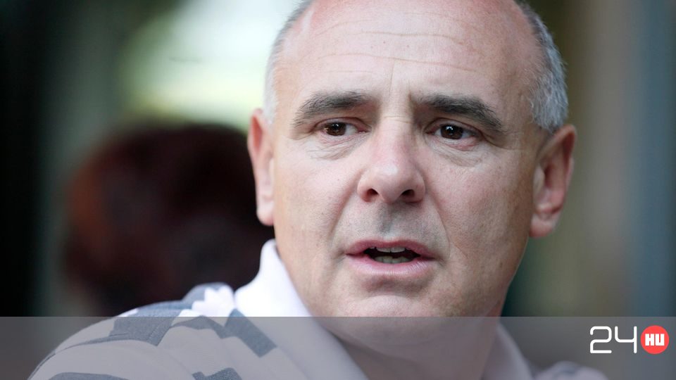 Rónai Egon Demcsák védelmére kelt: Közszereplő, tűrnie kell, de ...