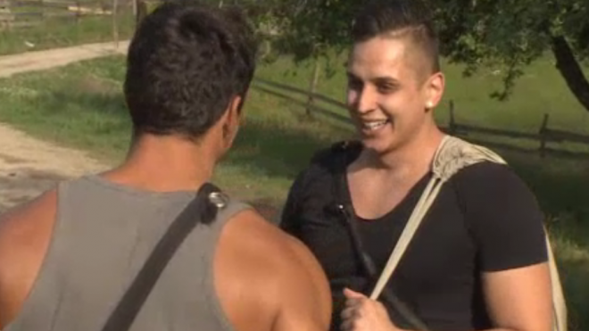 Aurelio beköltözik a Farmra | 24.hu