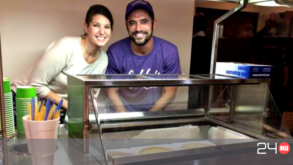 A világ legromantikusabb ajánlatát kapta férjétől a kisujját vesztett ...