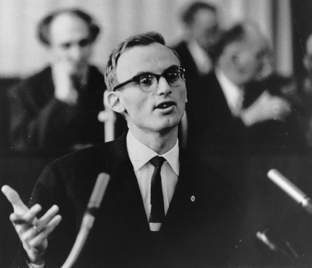 Meghalt Hermann Kant | 24.hu