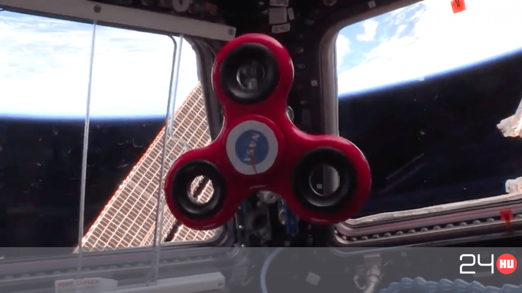 Fidget spinnert küldött a NASA a Nemzetközi Űrállomásra | 24.hu