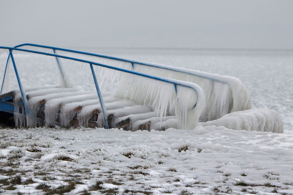 A befagyott Balaton olyan, mint egy tündérmese | 24.hu
