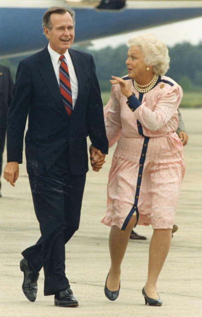 Barbara Bush testesítette meg a klasszikus amerikai nőt | 24.hu