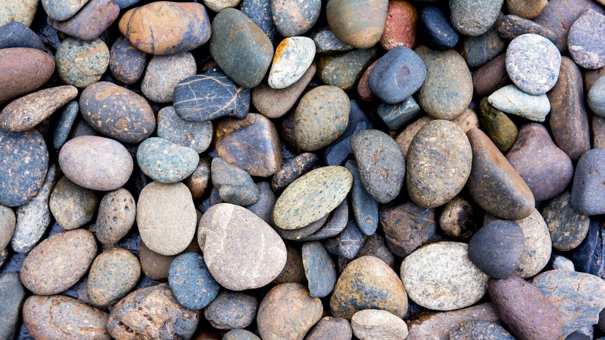 Égre-földre keres a kanadai rendőrség egy folyami kavicsot | 24.hu