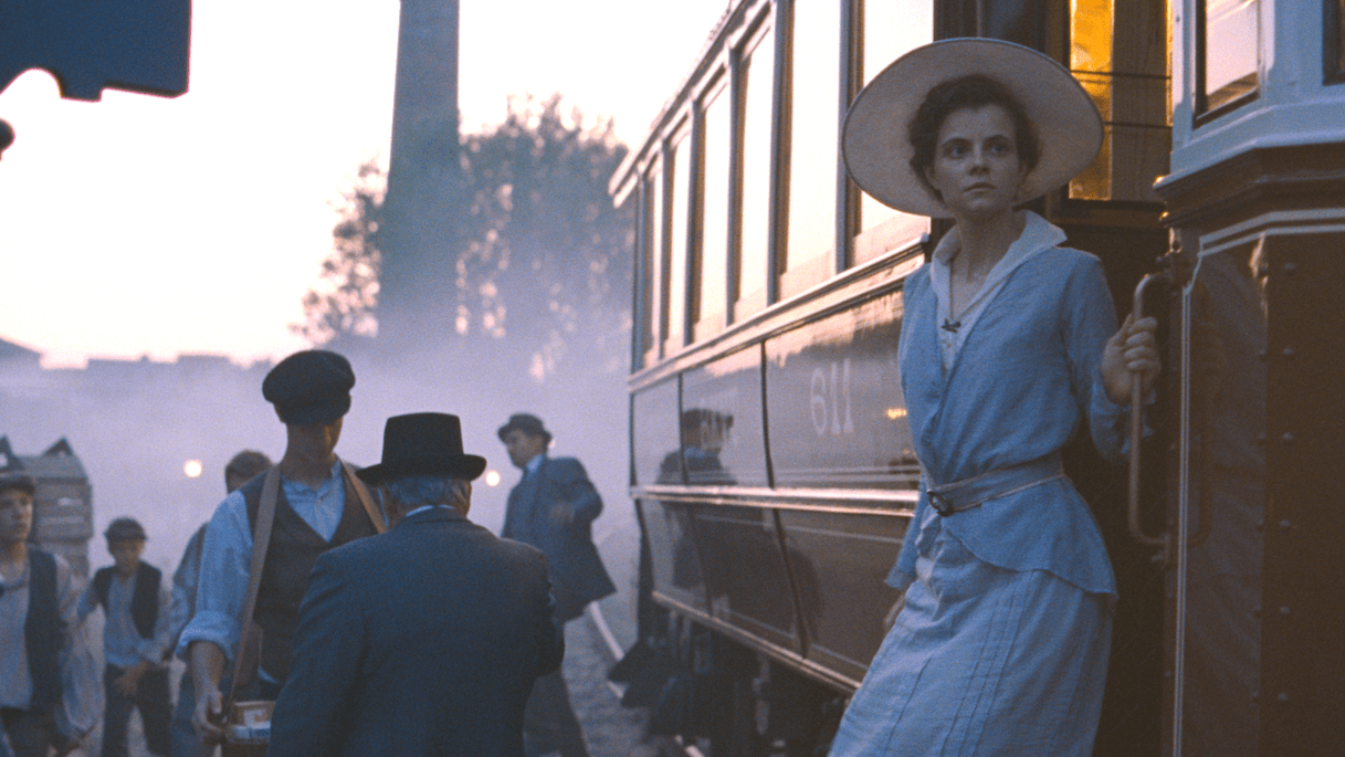 Nemes Jeles László megint bejelentkezett a díjszezonra: a Napszállta ...