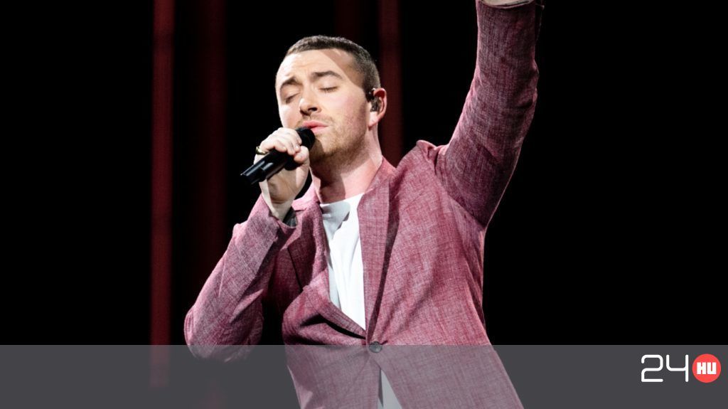 Sam Smithnek elege van az edzésből, inkább büszke aputestére | 24.hu