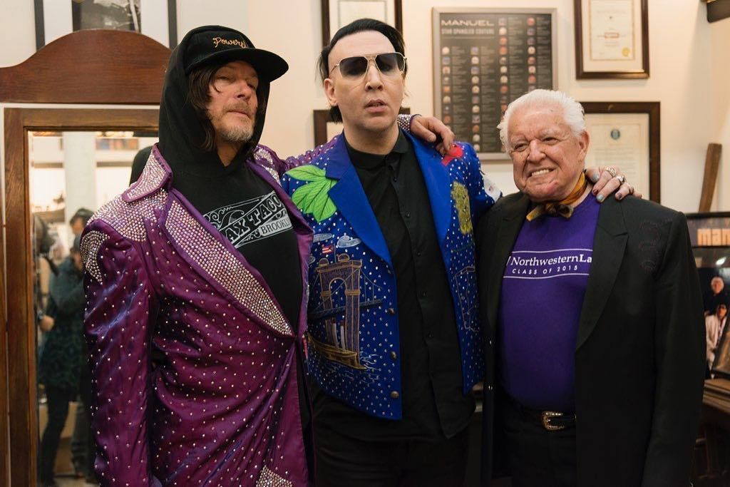 Megvan a kép, mikor Daryl Dixon és Marilyn Manson szelfizik? | 24.hu