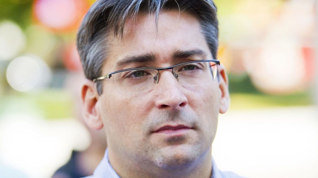 Azurák Csaba távozik a TV2-től | 24.hu