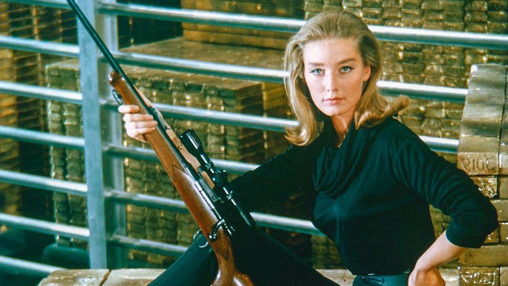 Meghalt a Goldfinger egyik Bond-lánya | 24.hu