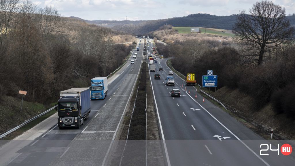 Vezetés közben kapott agyvérzést egy kamionos az M1-esen | 24.hu