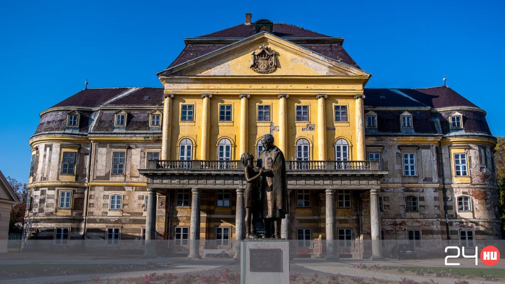 Milliárdos kastélyfelújításokat fújt le a kormány | 24.hu