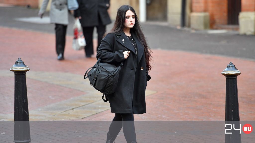 Terrorcselekmények miatt elítélték a Miss Hitler szépségverseny ...