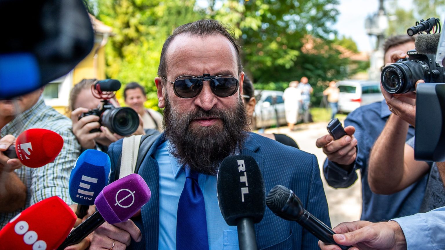 Horváth József: Szájer József leleplezése a hibrid háború része volt ...