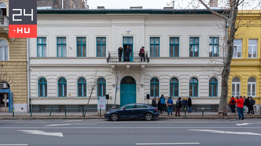 Hálás a Freeszfe Egyesület gesztusáért a Molnár Antal Zeneiskola | 24.hu