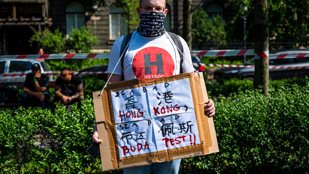 "Természetesen ez bántó a kínai emberek számára" | 24.hu