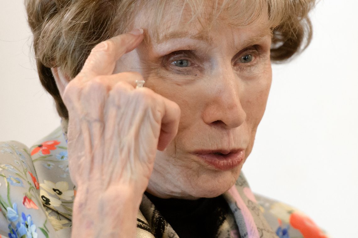 Edith Eva Eger: A háborúban mindenki veszít, a győztes is | 24.hu