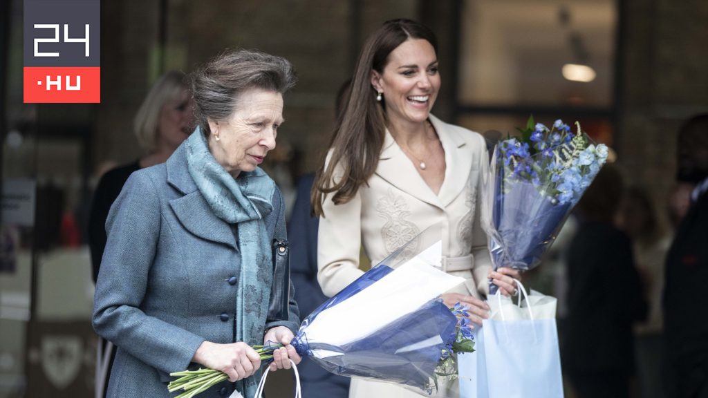 Ez az első alkalom, hogy Kate Middleton Anna hercegnővel közösen jelent ...