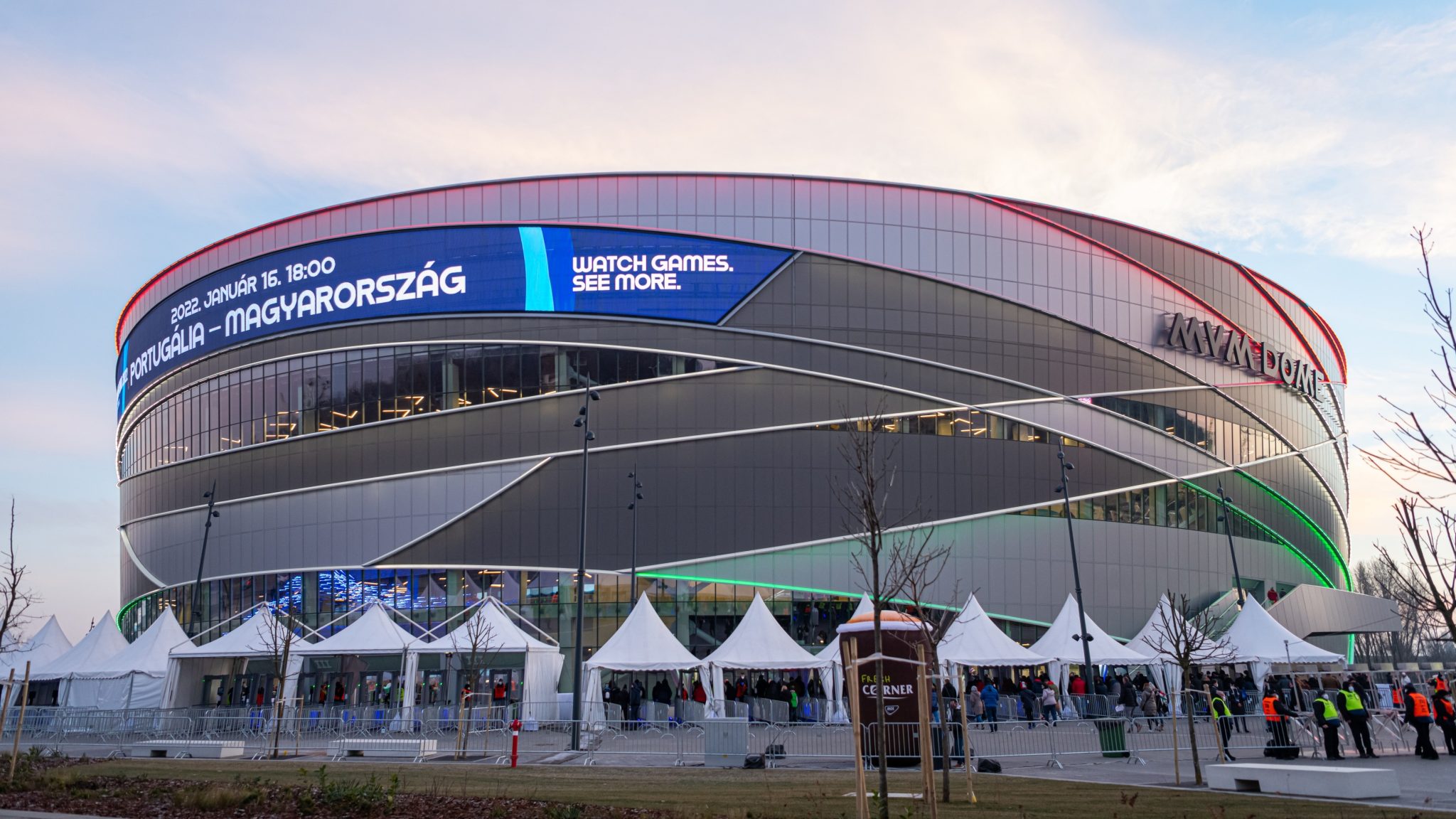 Kubatov bejelentette: Enrique Iglesias-koncert lesz a budapesti MVM ...