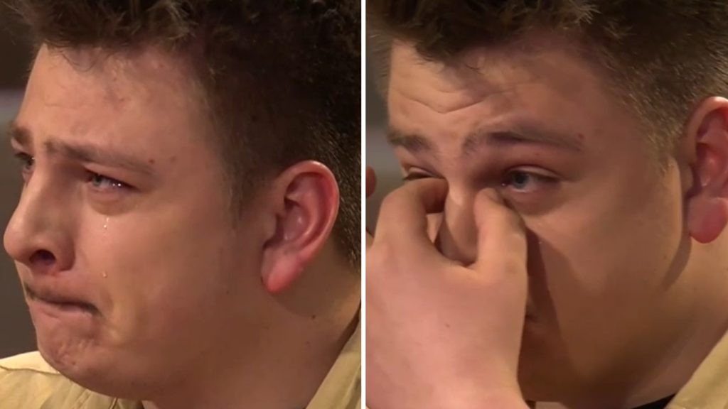 A Konyhafőnök: Tóth Simon elsírta magát, miután a csapata leszerepelt ...