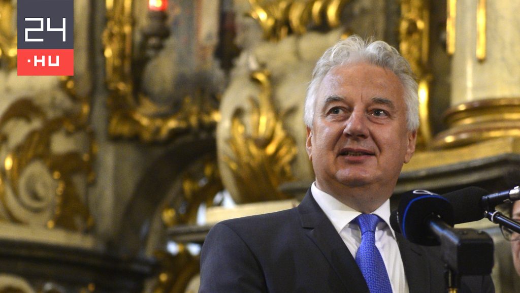 Semjén Zsolt készíti elő a 2023-as pápalátogatást | 24.hu