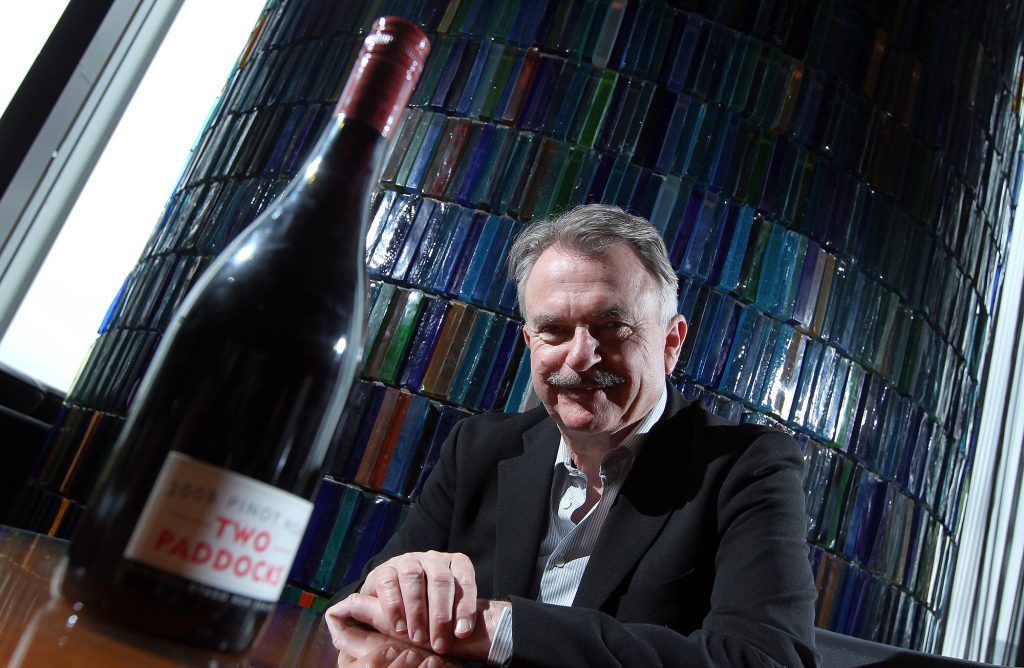 Antikrisztusként rúgta rá az ajtót Hollywoodra, hogy aztán dinókat ...