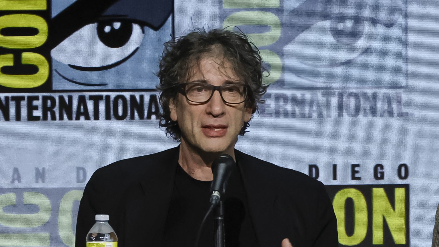 Neil Gaiman helyretette A Hatalom Gyűrűit kritizáló Elon Muskot | 24.hu