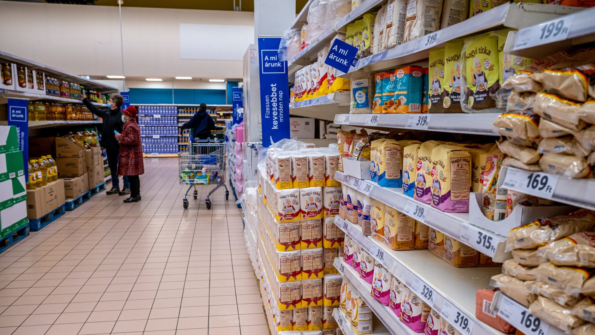 Húsz százalékkal nőtt idén a kisebb értékű bolti lopások száma | 24.hu