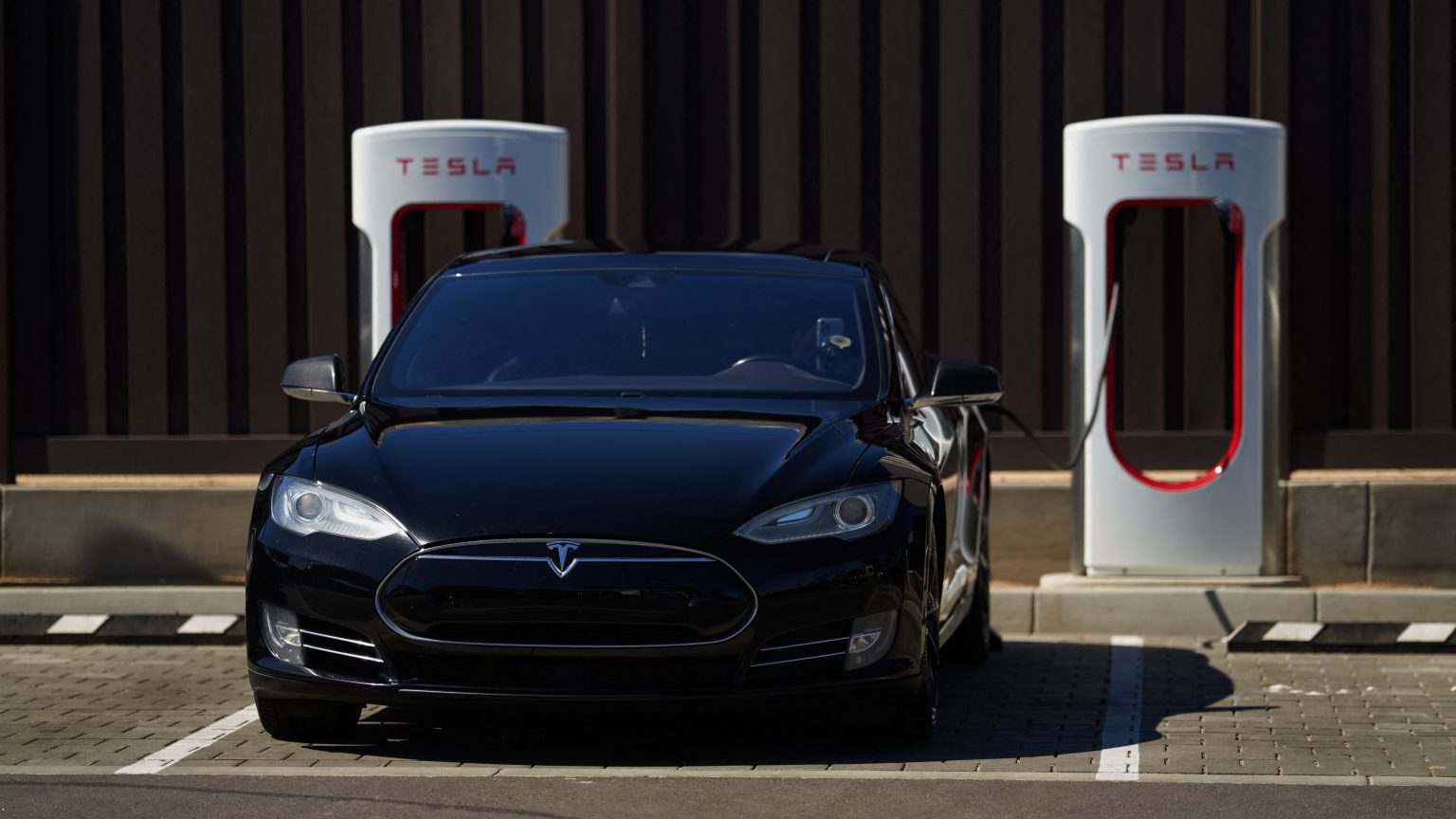 Új rekordot állított fel a Tesla | 24.hu