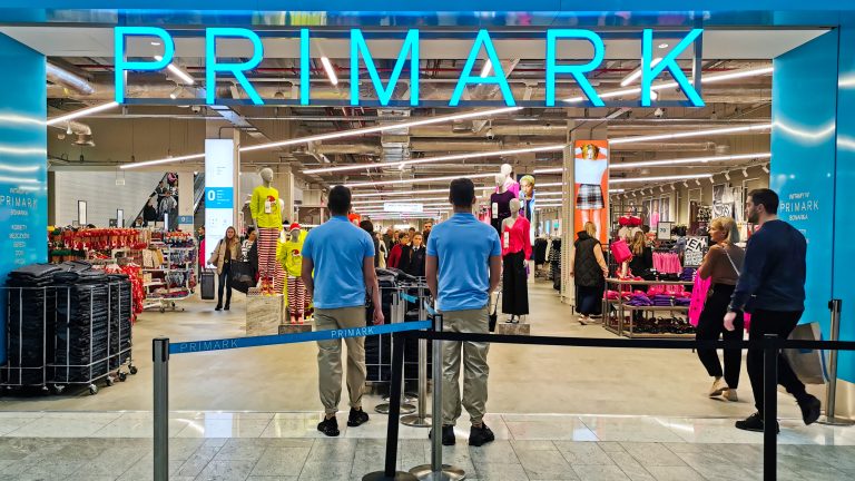 Megnyitja első üzletét a Primark Magyarországon | 24.hu