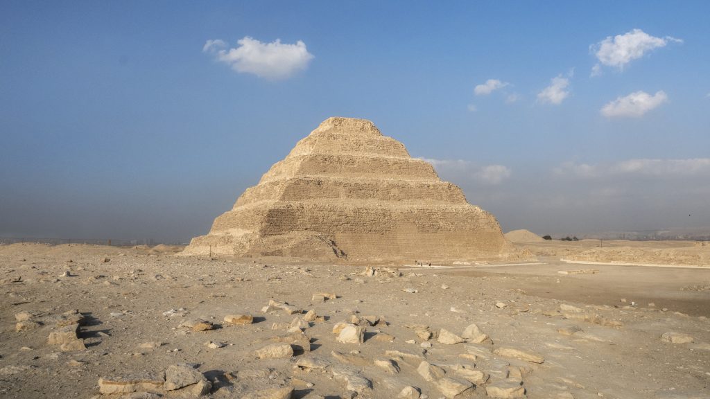 16 méter hosszú papiruszra bukkantak Egyiptomban | 24.hu