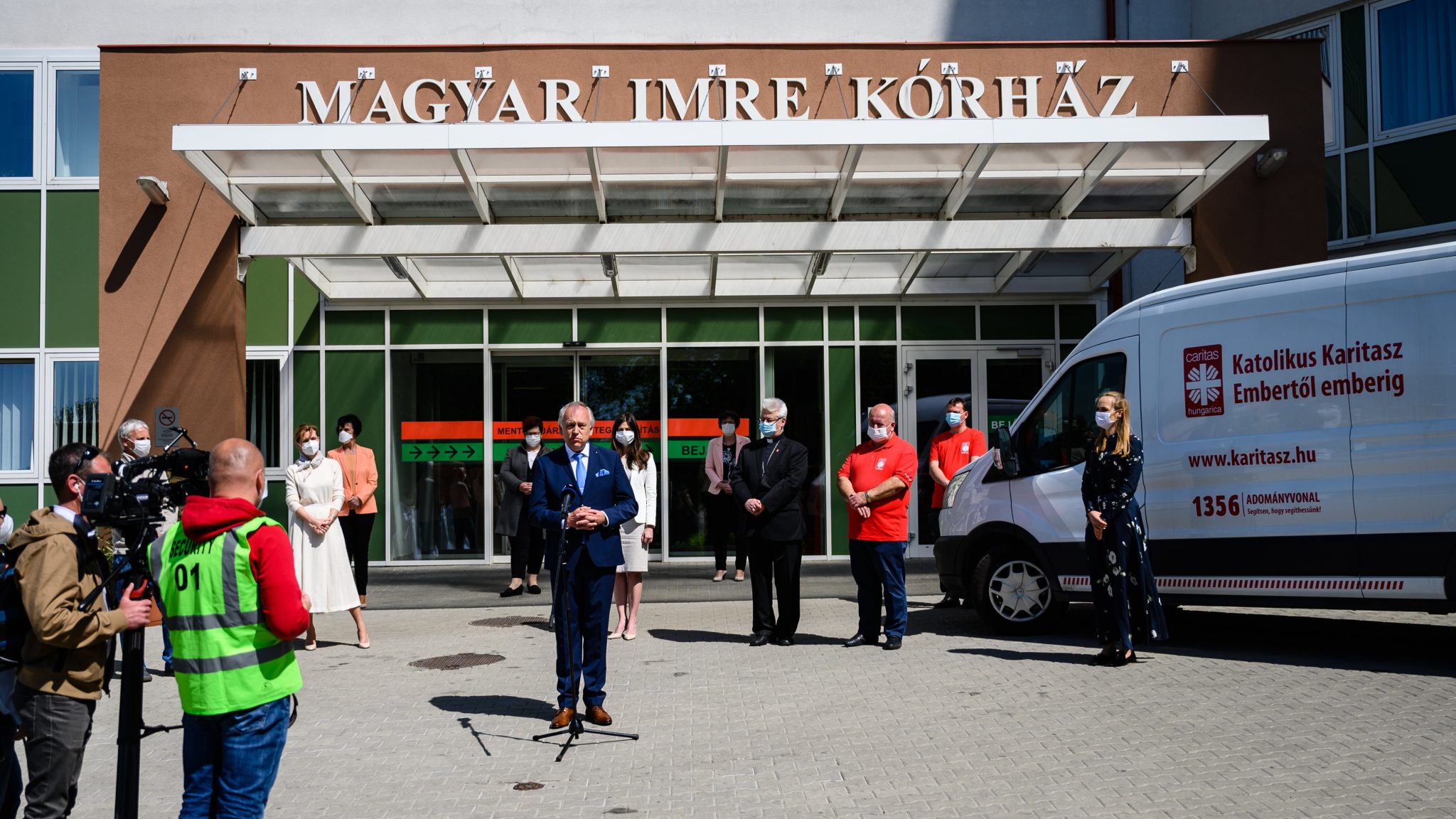 Zokogva beszélt osztálya bezárásáról az ajkai kórház sürgősségi ...