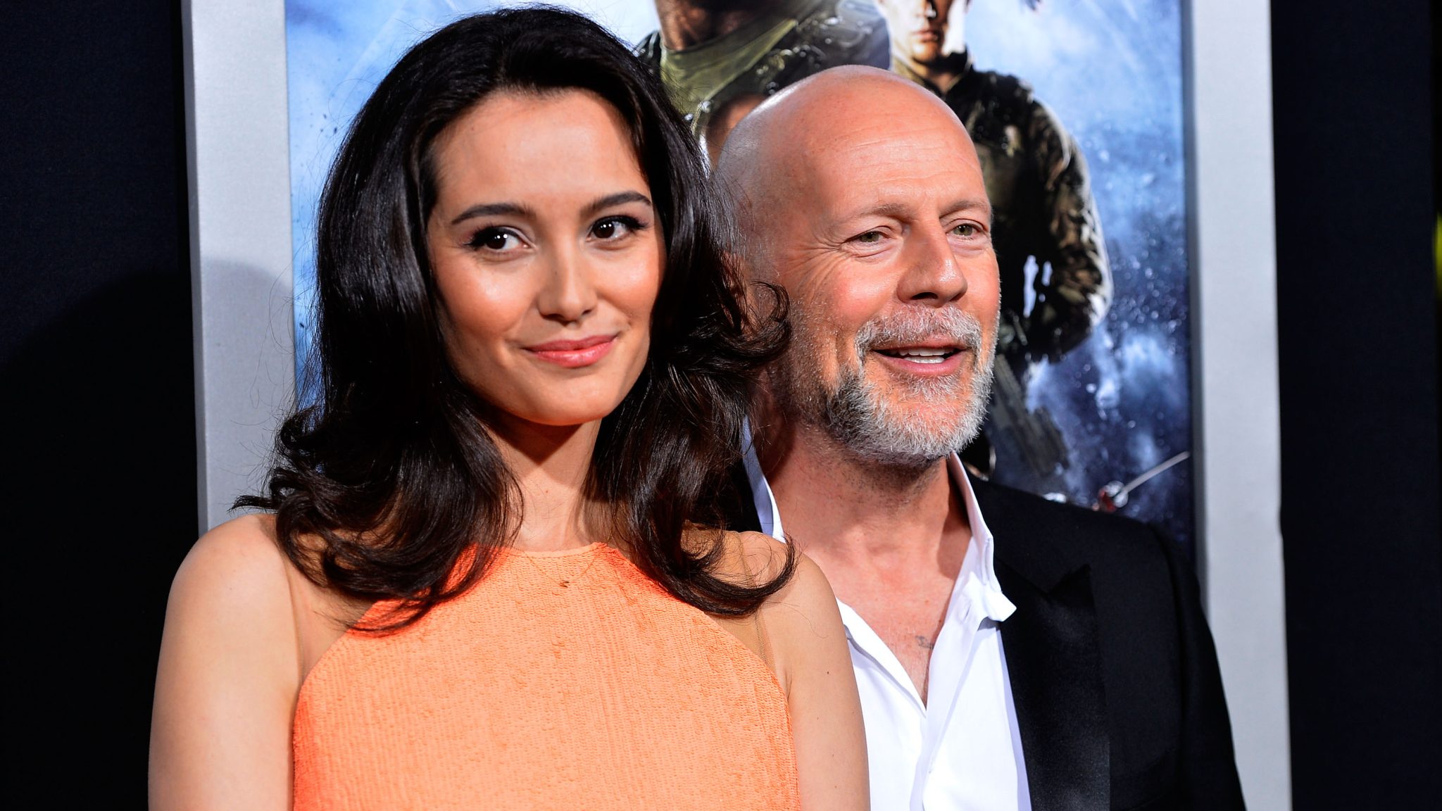 Bruce Willis felesége arra kéri a paparazzókat, hogy ne kiabáljanak rá ...