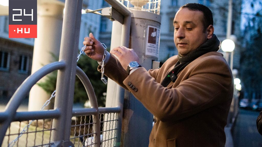 Lemond a leláncolós politikus a mentelmi jogáról | 24.hu