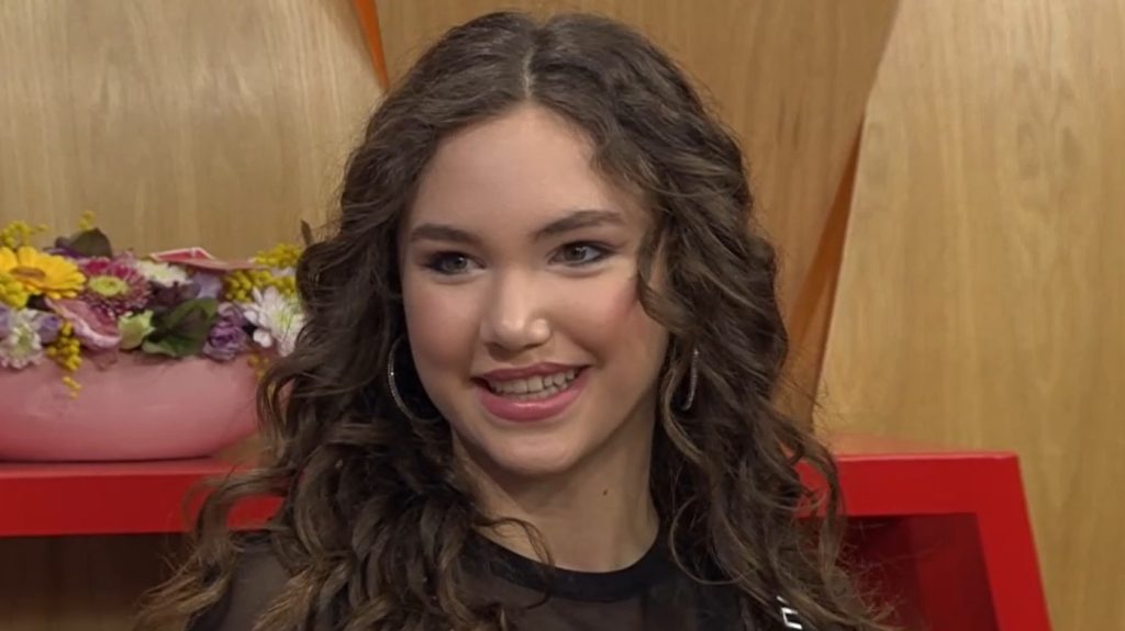 Kóbor Léna videókat mutatott az Omega-musicales fellépéséről | 24.hu