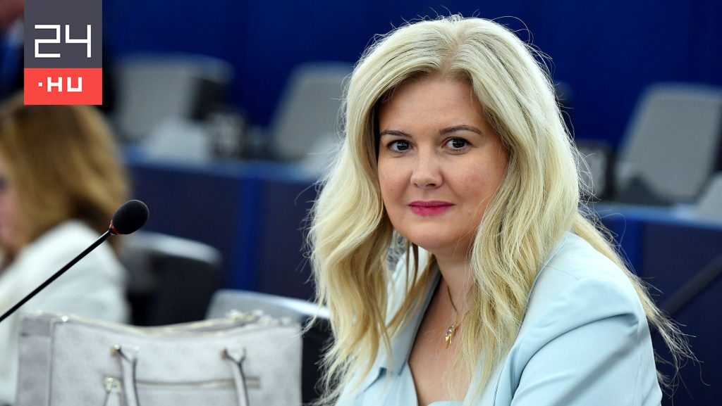 A mesterséges intelligencia által írt beszéddel vitázott a fideszes ...