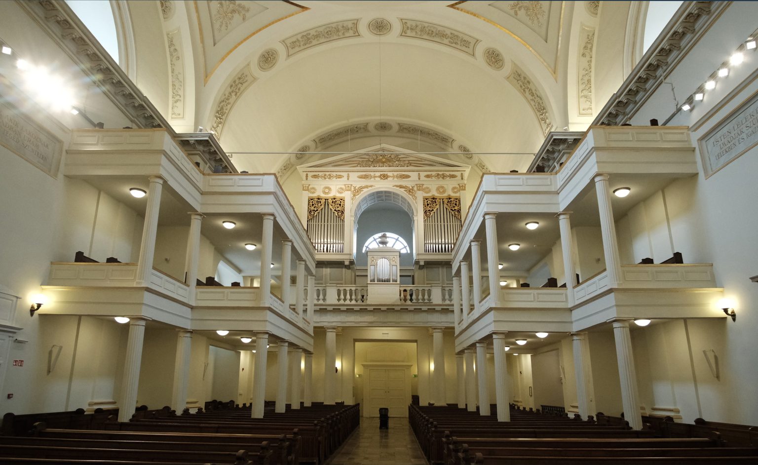 Skóciából érkezett anglikán grófné sírját rejti a Kálvin téri ...