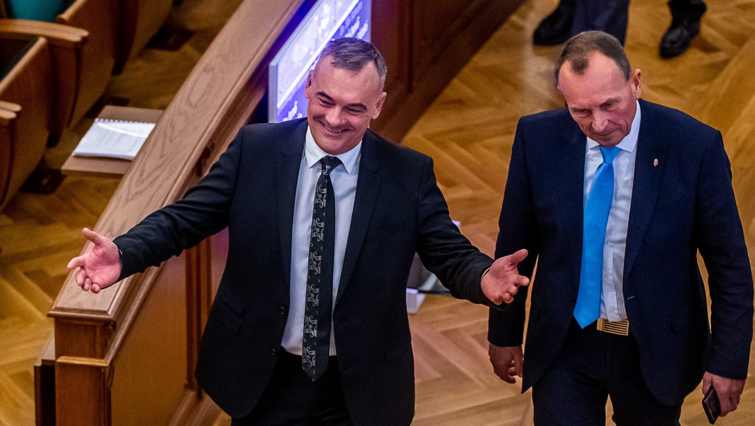Ováció fogadta Borkai Zsoltot, aki a győri közönségnek is bejelentette ...