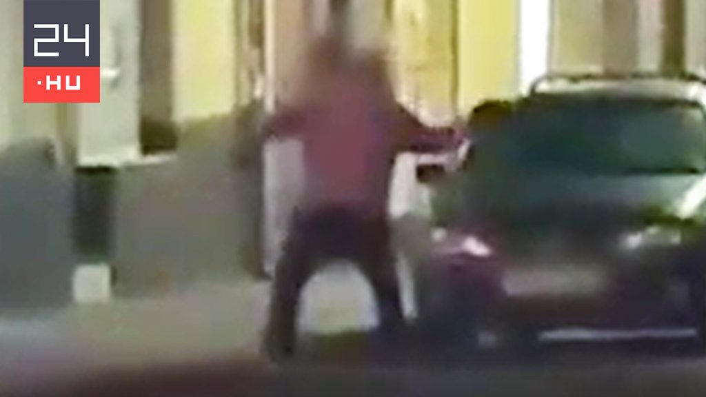 Dühös volt a petárdától súlyosan megsérült gyerek miatt, kővel dobálta ...